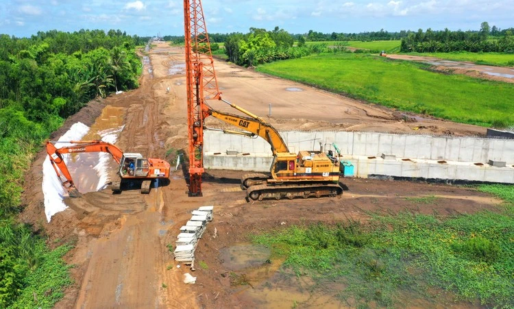 Nghị định 214/2025/NĐ-CP: Đổi mới cách đánh giá HSDT gói thầu xây lắp