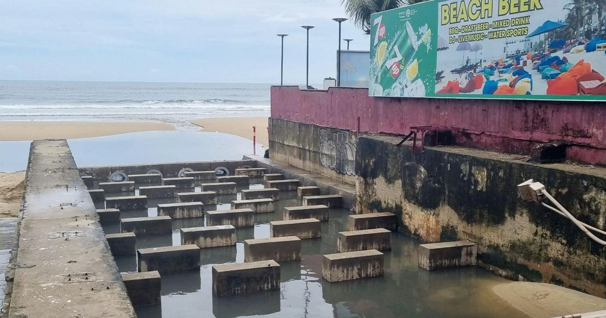 Dự án thoát nước chậm tiến độ, nước thải tràn ra biển Đà Nẵng