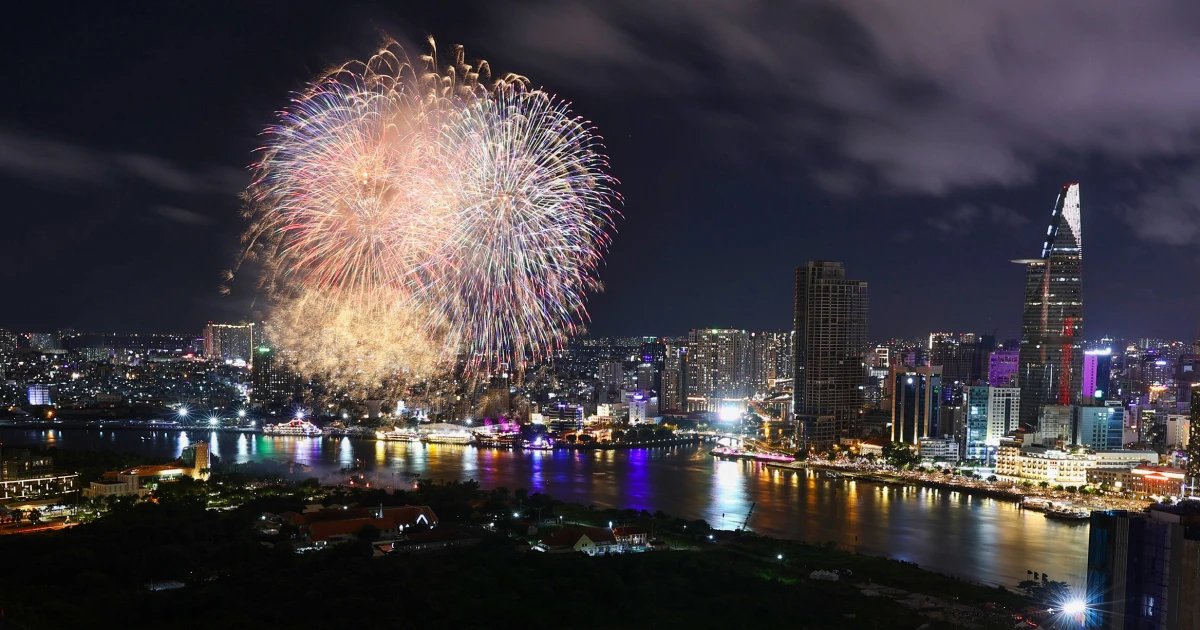 TP.HCM giảm 11 điểm bắn pháo hoa dịp 30/4 | Báo Đấu thầu